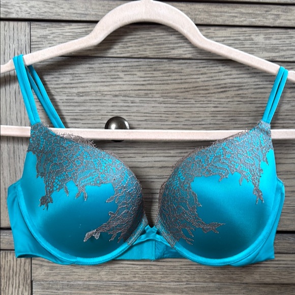 Victoria's Secret | Intimates & Sleepwear | Teal Lace Trim Bra | Poshmark